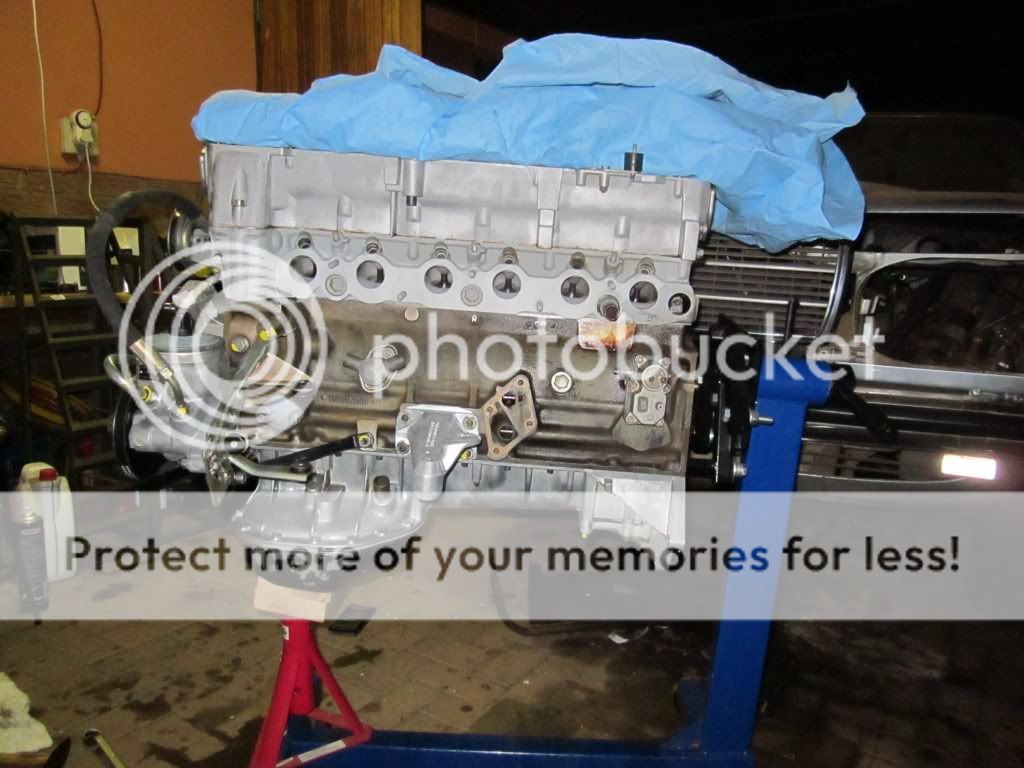 1984 W123 280E refurbishment and top-half engine rebuild (PICTURE ...