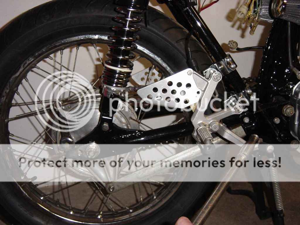 RC51 rear sets on CB350 | DO THE TON